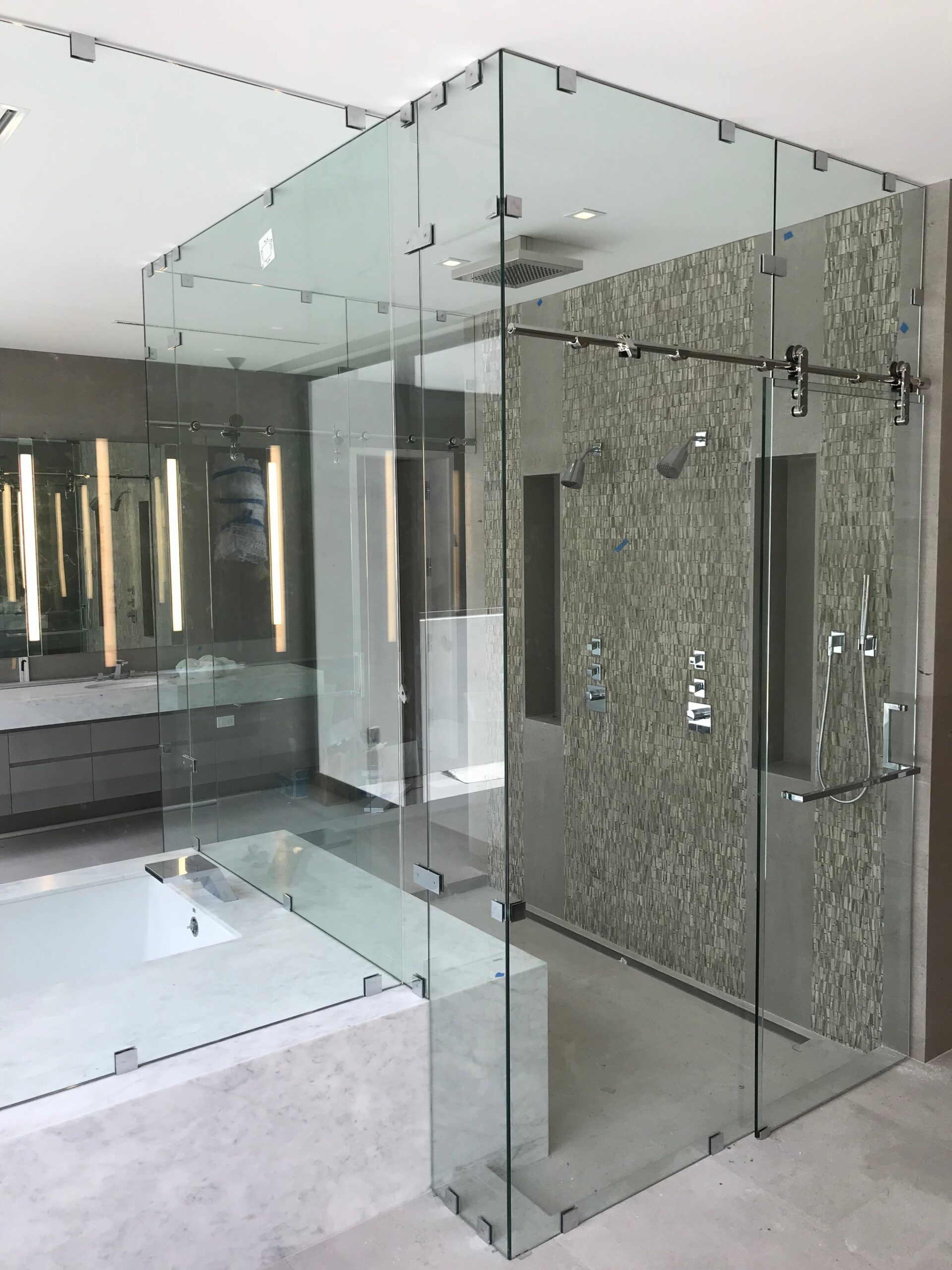 Frameless Bath Enclosures Miami | CM Glass, LLC